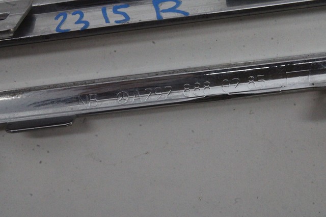 Mercedes-Benz a 2928880285 Genuine Lower Right Grille Molding for sale ...