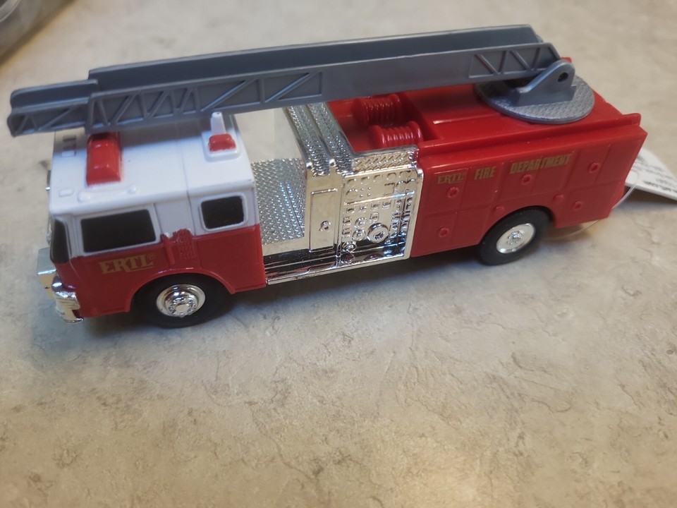 Fire Engine No. 7 TOMY Fire District ERTL Fire Truck Red | eBay