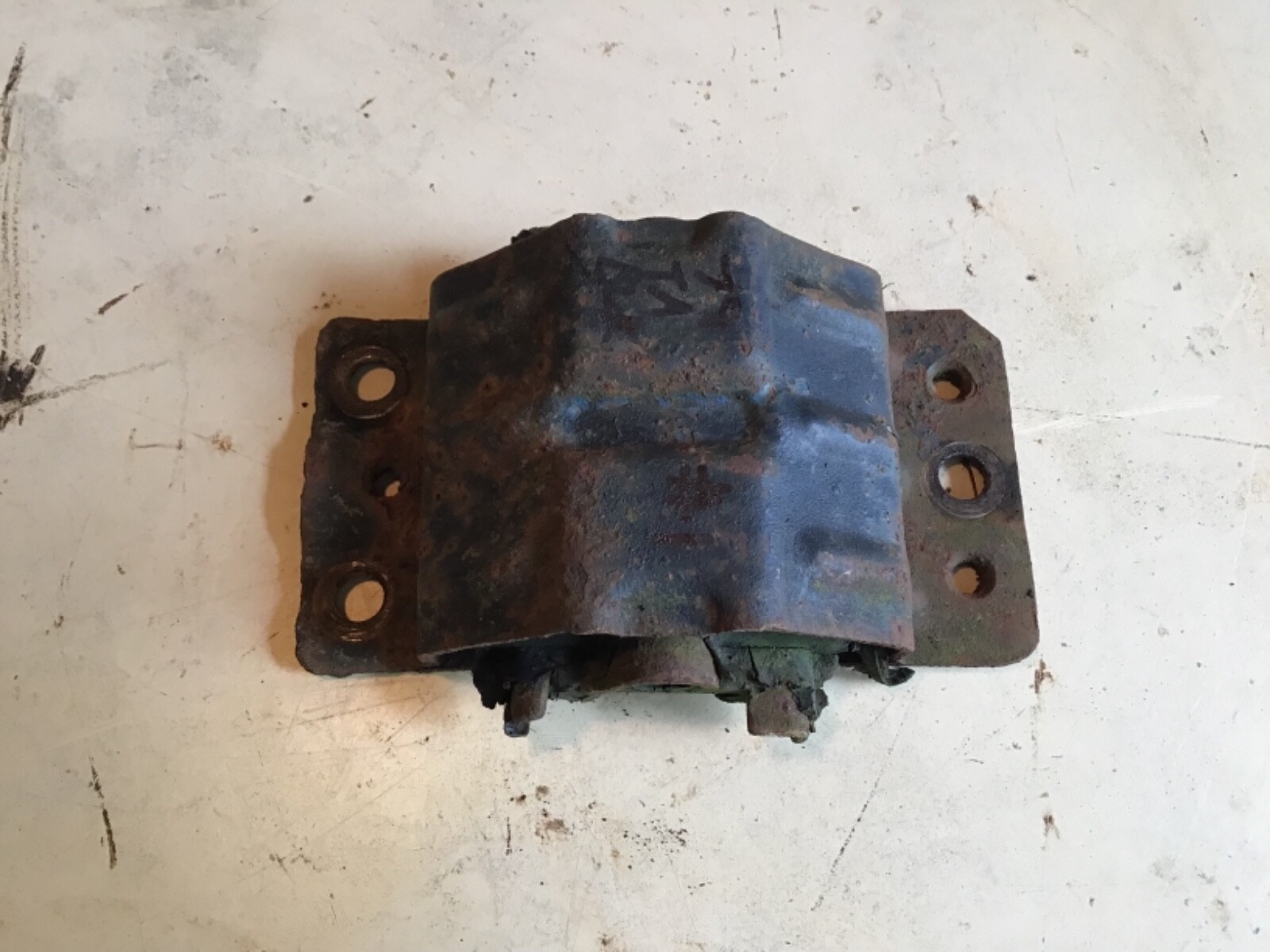 75-81 PONTIAC FIREBIRD TRANS AM MOTOR MOUNT CLAMSHELL CLAM SHELL FRAME ...