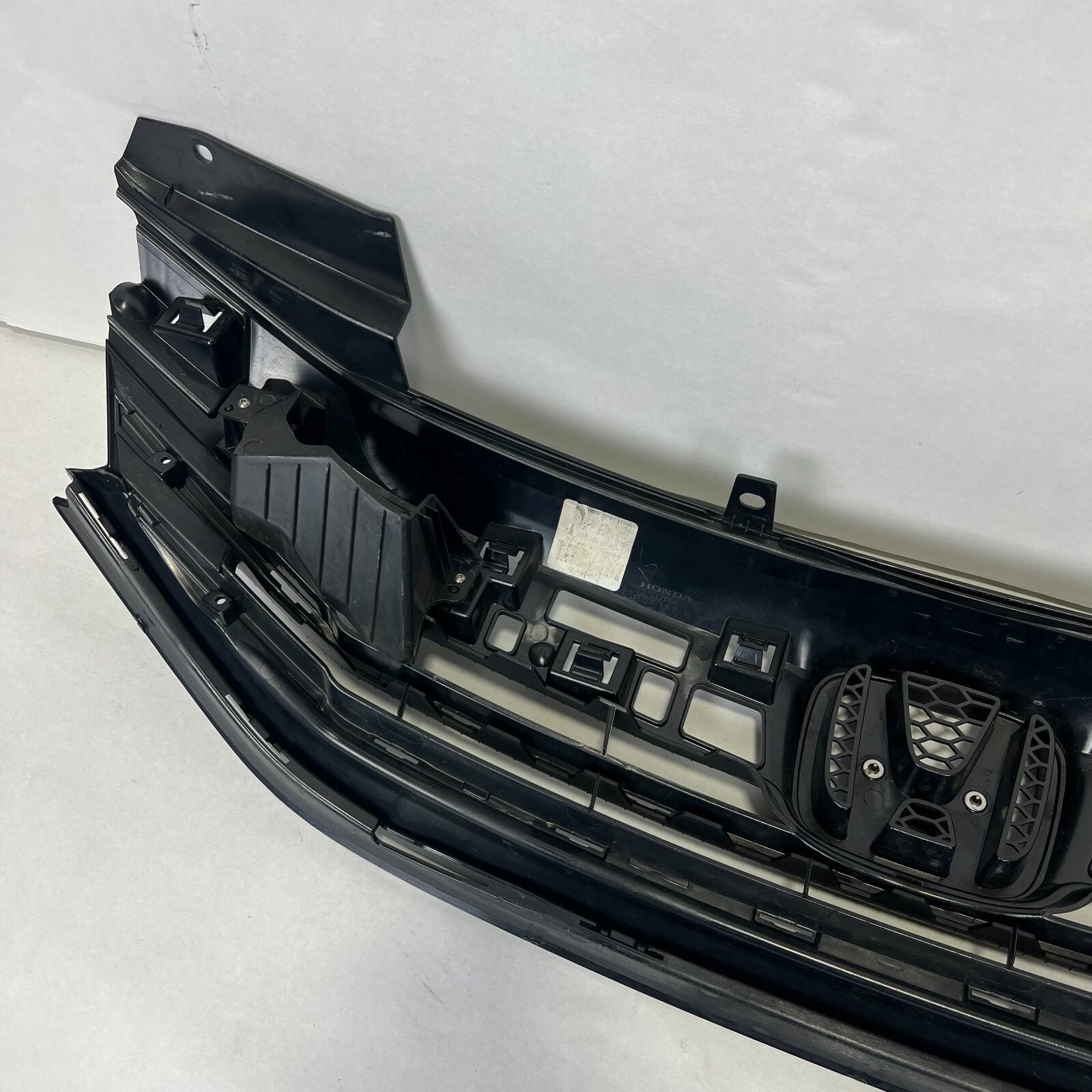OEM 2016 2017 Honda Accord SEDAN Front Upper Grille Base w/ Emblem ...