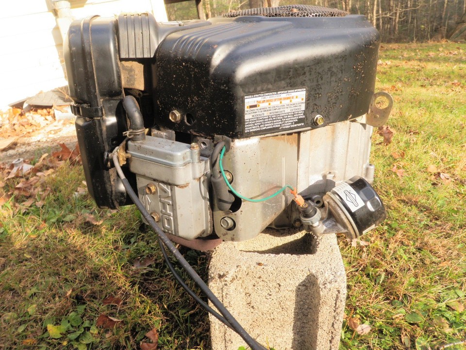 BRIGGS & STRATTON 20 HP VANGUARD V TWIN ENGINE MOTOR 358777 | eBay