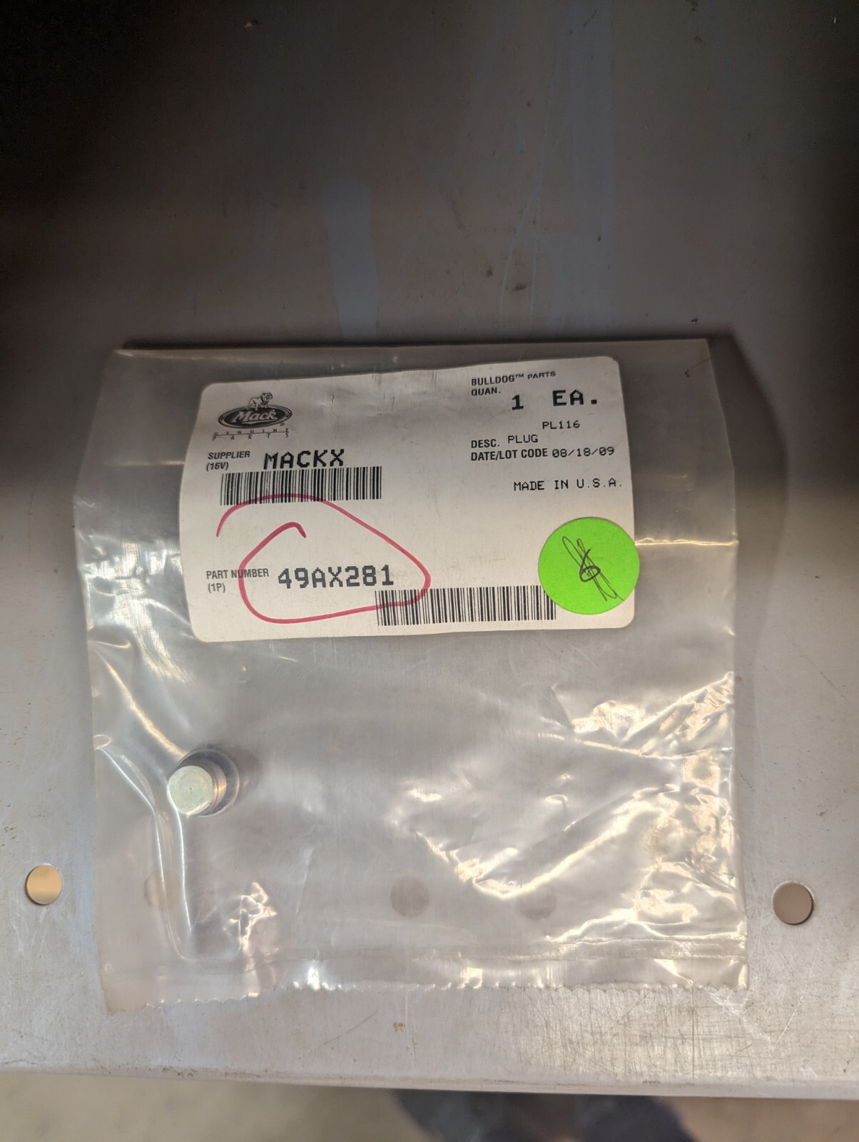 QTY 1 GENUINE MACK PLUG FOR STEERING KNUCKLE 49AX281 NEW OEM | eBay