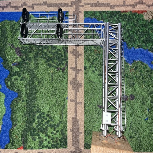BLMA Models 4031, Modern Cantilever Right Hand Signal Bridge, HO Scale ...
