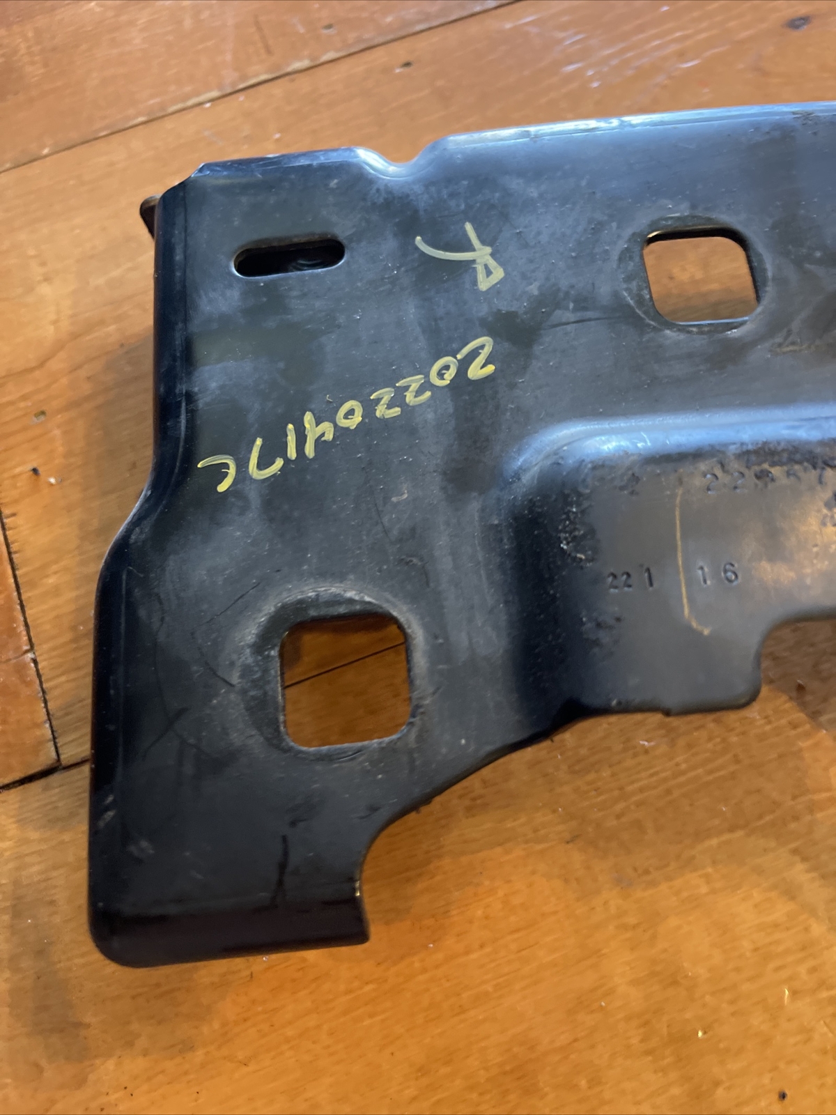 GM OEM Front Bumper Bracket Right 22757264 | eBay