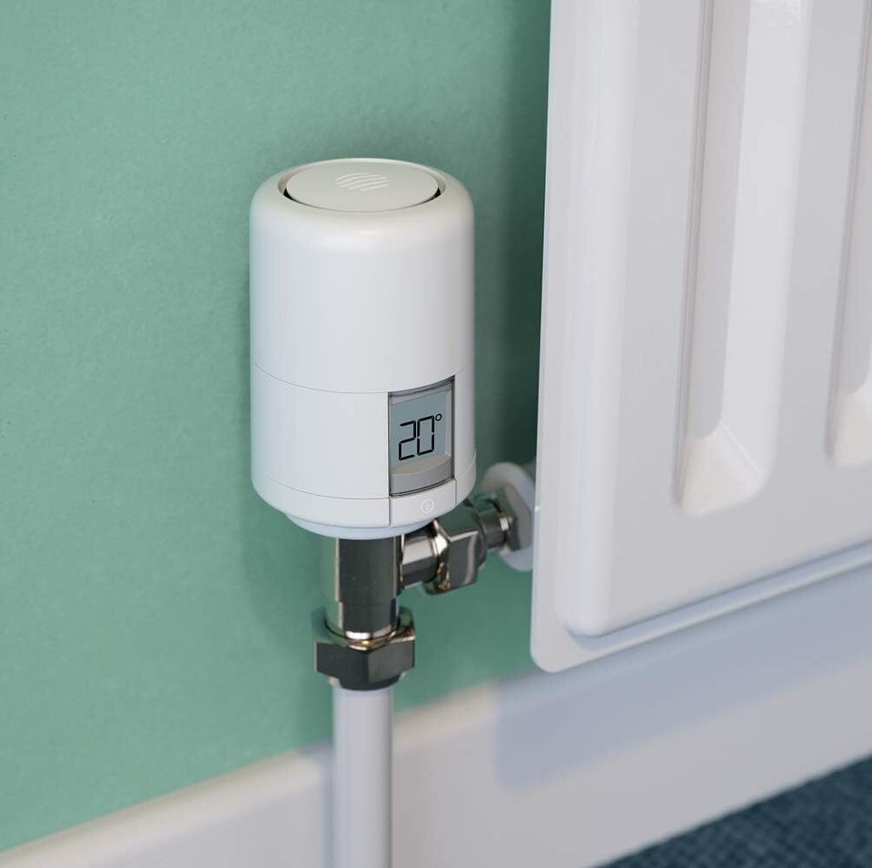 Hive Smart Heating Thermostatic Radiator Valve (TRV) with Smartphone ...