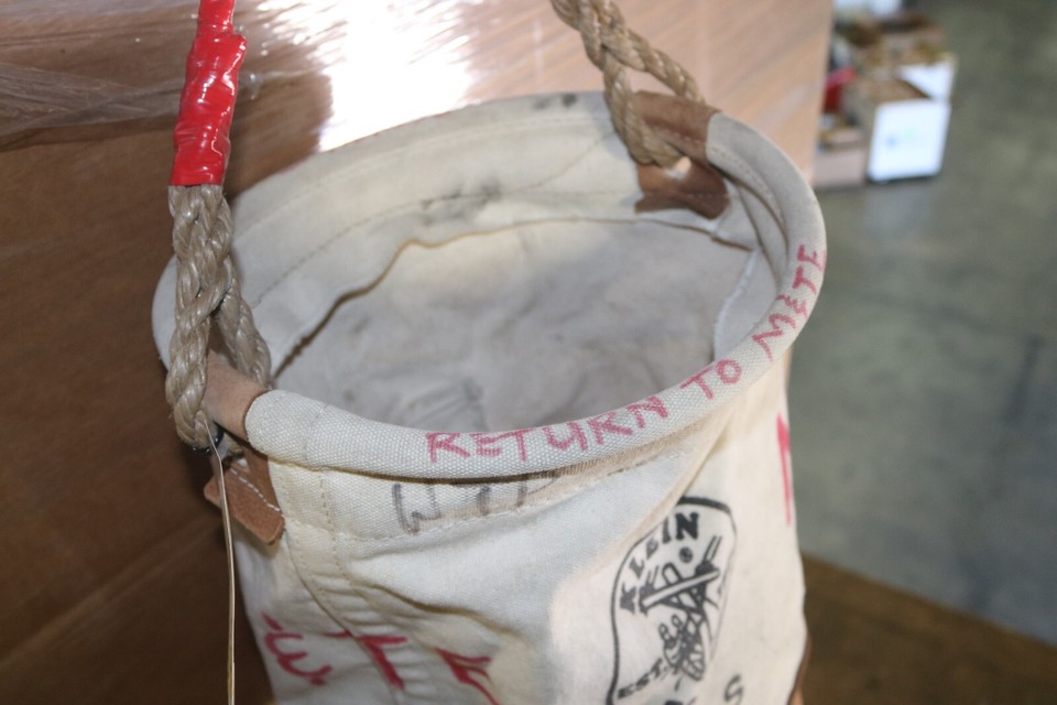 KLEIN TOOLS HOLDER 5104S CANVAS & LEATHER BOTTOM 16" X 12" LINEMAN's ...