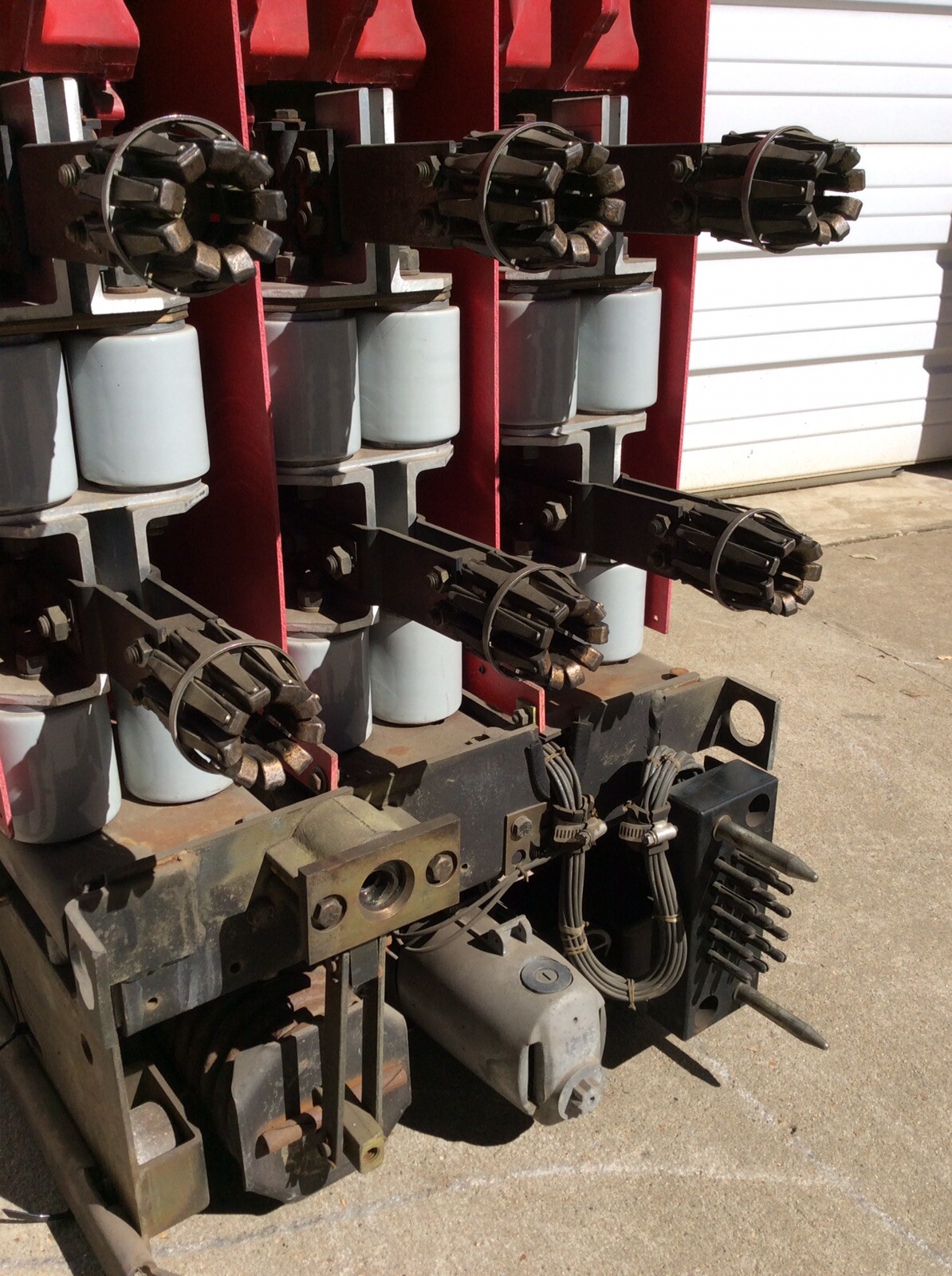 Westinghouse Porcel-line Breaker 50DHP250 , 1200A, 691C701G13 Ser. 4296 ...