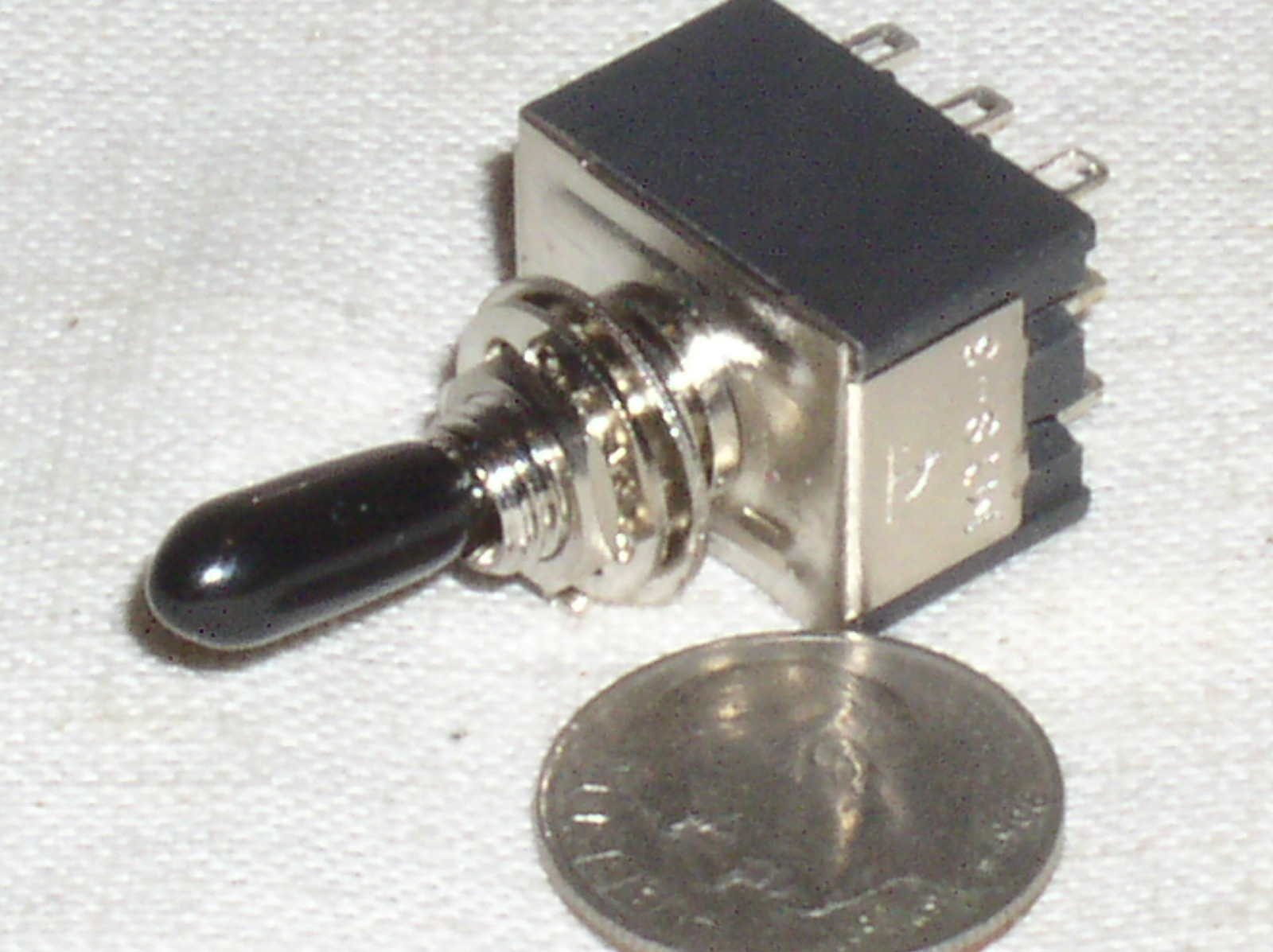 1 BLACK RUBBER HANDLE MINI TOGGLE 3PDT 3P2T ON-ON HOBBY TRAIN SWITCH ...