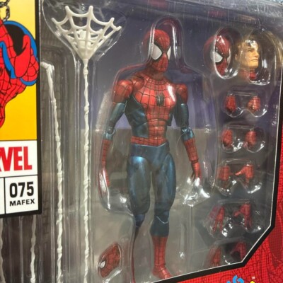Medicom Toy MAFEX No.075 Spider-Man Comic ver Peter Parker Action ...