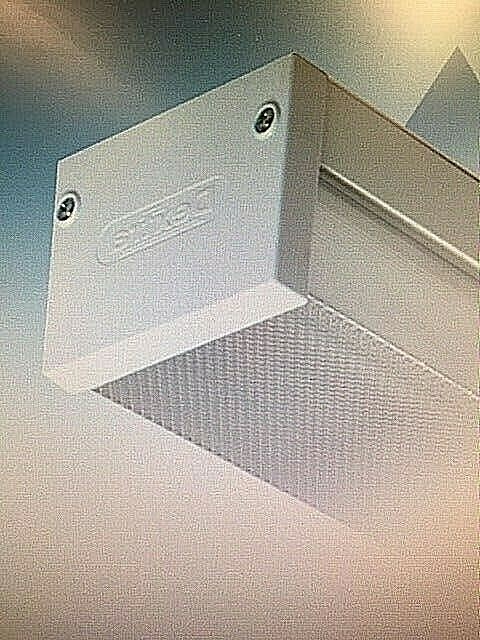 Dextra SCH 258 HF TPA Twin 58W T8 prismatic fittings - brand new and ...