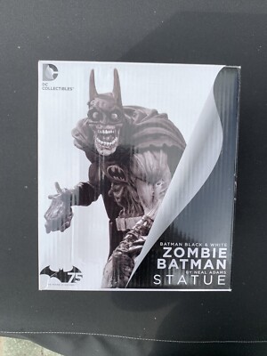 DC Collectibles Batman Black and White: Zombie Batman Statue 4156/5200 ...