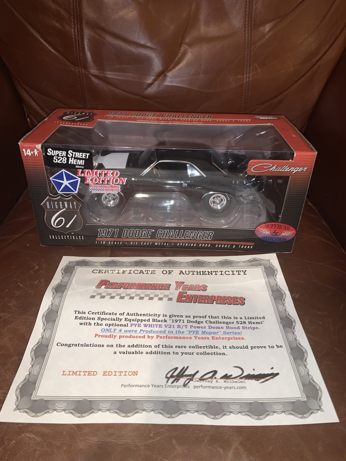 Highway 61 PYE 1/18 1971 Dodge Challenger R/T Super Street 1 of 4 ...