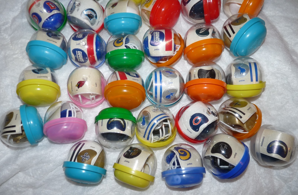 Vintage NFL Mini Gumball Vending Machine Football Plastic Helmets Lot ...