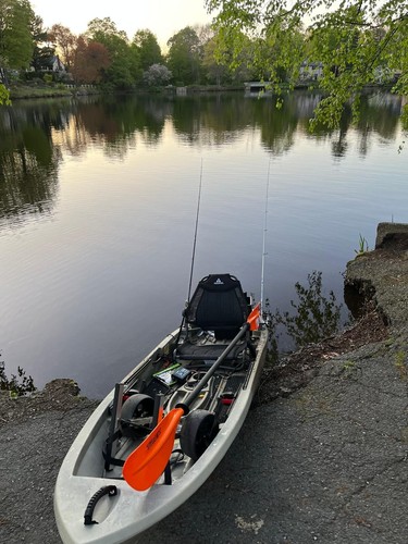 Ascend 10T 10' Fishing Kayak Package w/ Paddle, Seat, Crate, Anchor ...