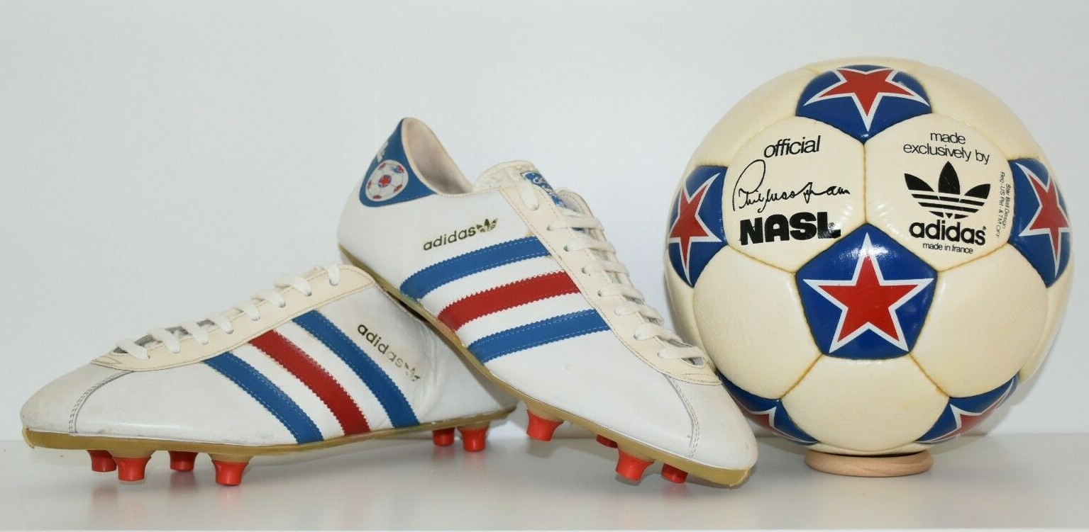 Adidas Ball NASL + Adidas Scarpe NASL + Riviste dell'epoca | eBay