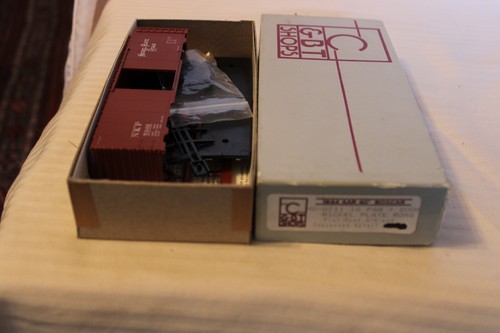 HO Scale C&BT Shops, 40' Box Car, Nickel Plate Road, Brown #5342 BNOS ...