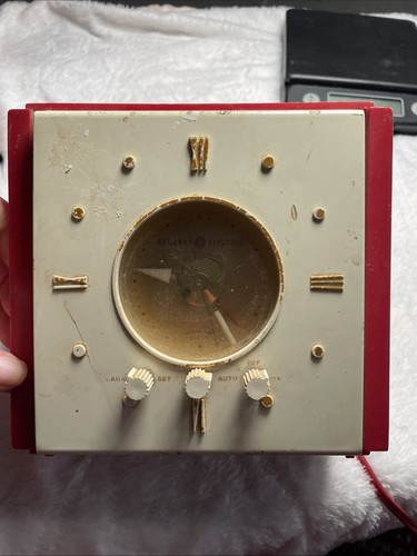 Vintage 1950's GE General Electric Model 661 red convertible clock ...