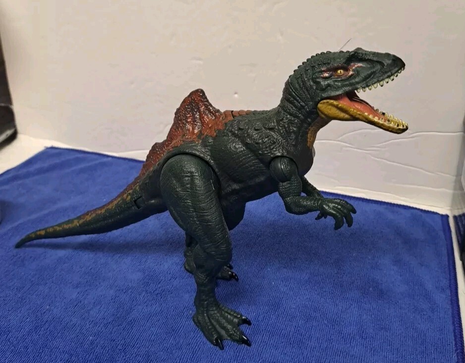 RARE Jurassic World Park Dino Rivals Concavenator Dinosaur Figure Toy ...