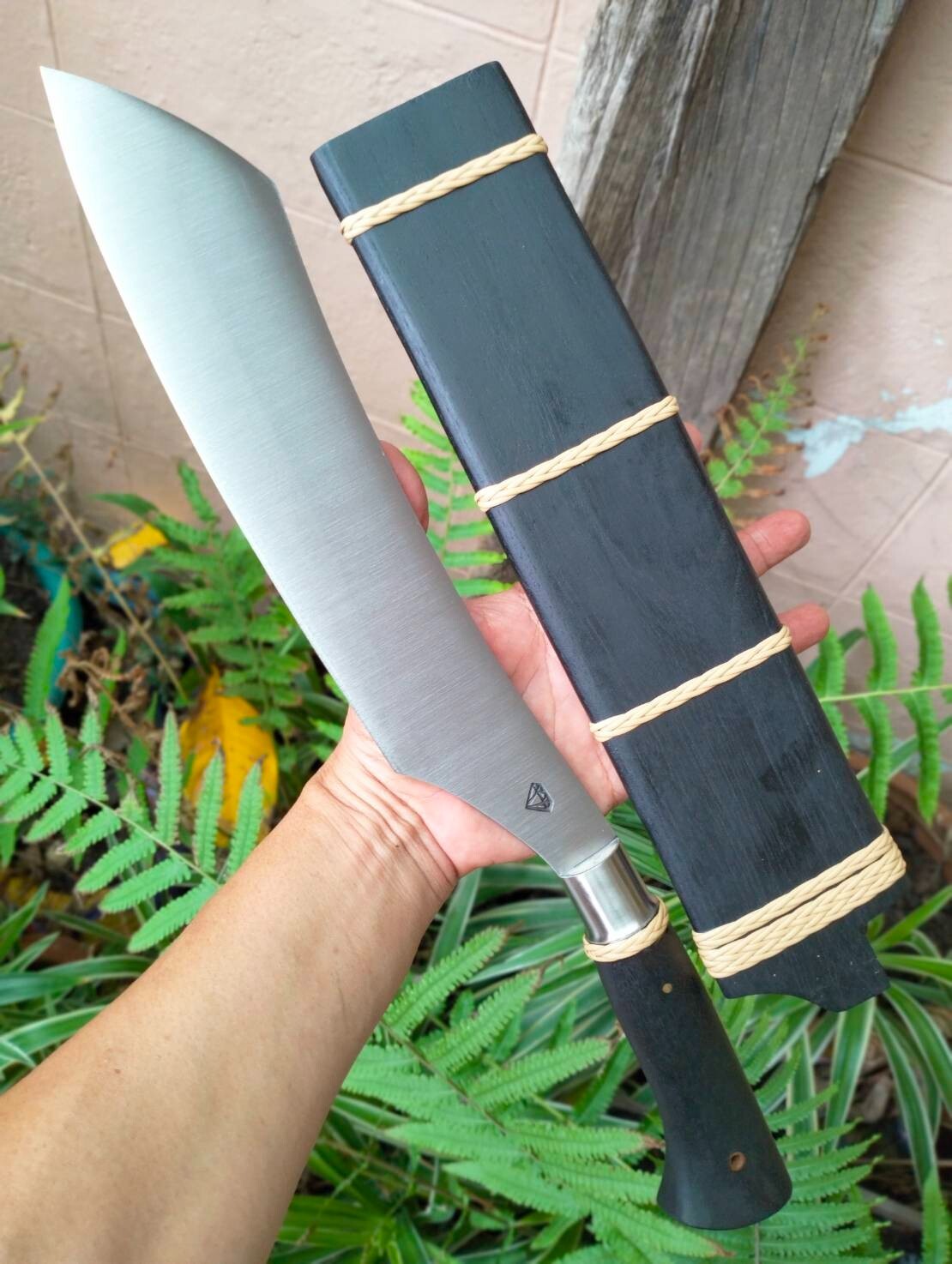 Custom Parang Thai hunting knife 11.7” forged blade Blackened Rosewood ...