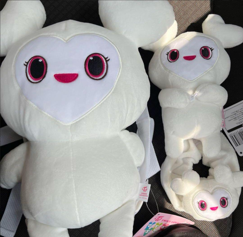 TWICE LOVELY backpack DAVELY DAHYUN ver. Hug plush, and Scrunchie set ...