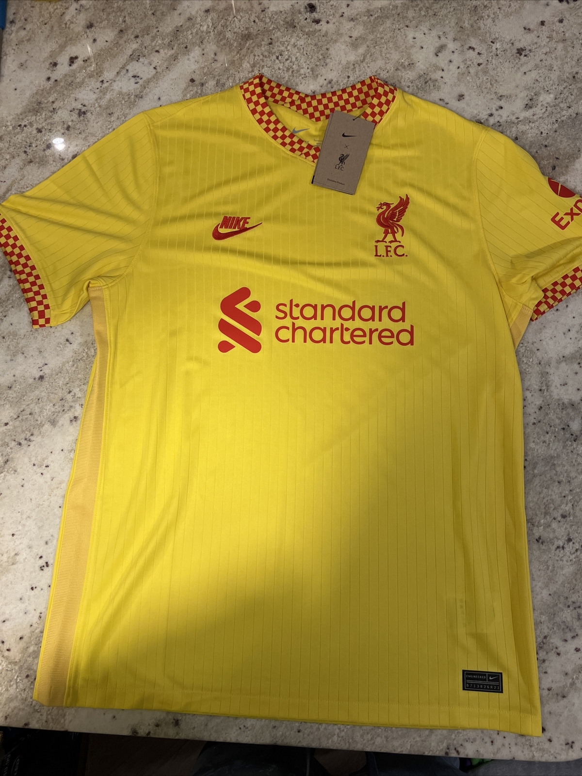 Nike Men Liverpool FC 21/22 Stadium T-Shirt Yellow LFC Jersey Sz M ...