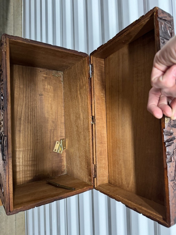 Vintage Hand-Carved Chinese Camphor Wood Chest Antique Tea Art ...