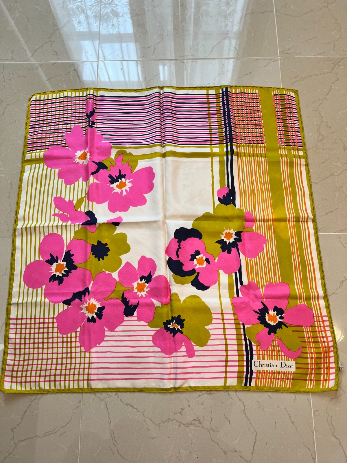 Auth. CHRISTIAN DIOR France Silk Floral Pattern Signa… - Gem