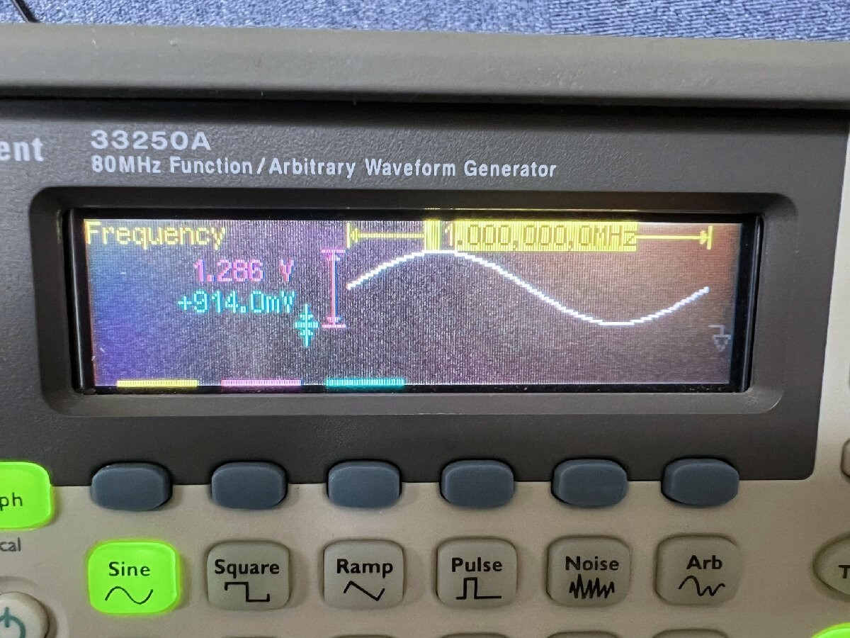 Junk HP Agilent Keysight 33250A 80MHz Function / Arbitrary Waveform ...