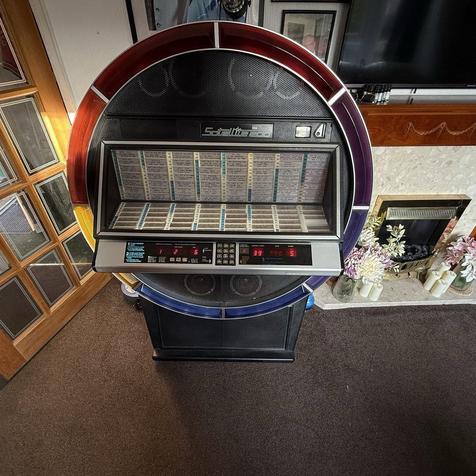NSM Satellite 200 Vinyl Jukebox Excellent Condition Fully Working | eBay UK