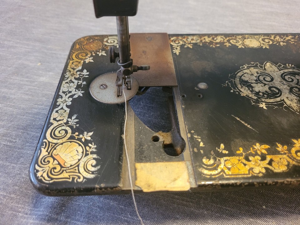 1903 Singer Treadle Sewing Machine Head Gingerbread/Tiffany | eBay