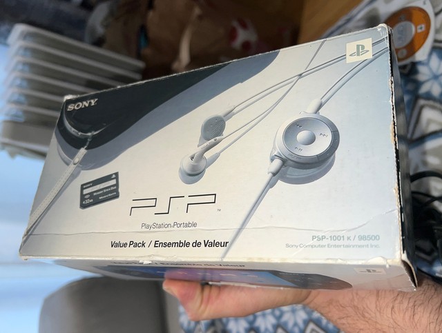 Sony PlayStation Portable Value Pack - Black (PSP-1001K) for sale ...