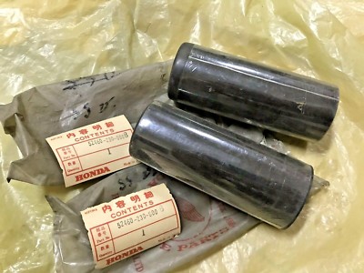 Honda CA175 CD125 CD175 Case Upper Rear Cushion Black NH1 x2 NOS 52460 ...