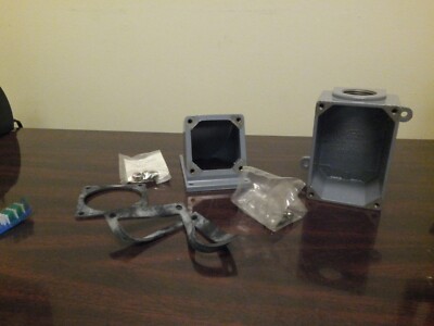 T&B RUSSELLSTOLL 3314 ANGLE TYPE RECEPTACLE | eBay