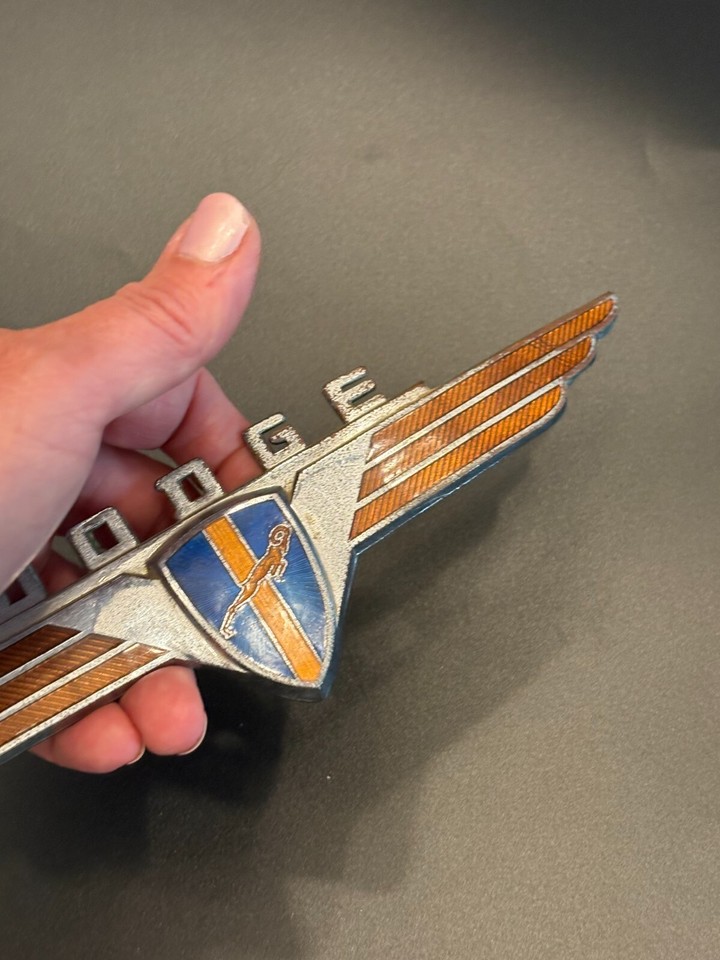 1940 ORIGINAL DODGE TRUNK EMBLEM MASCOT WITH ENAMEL | eBay