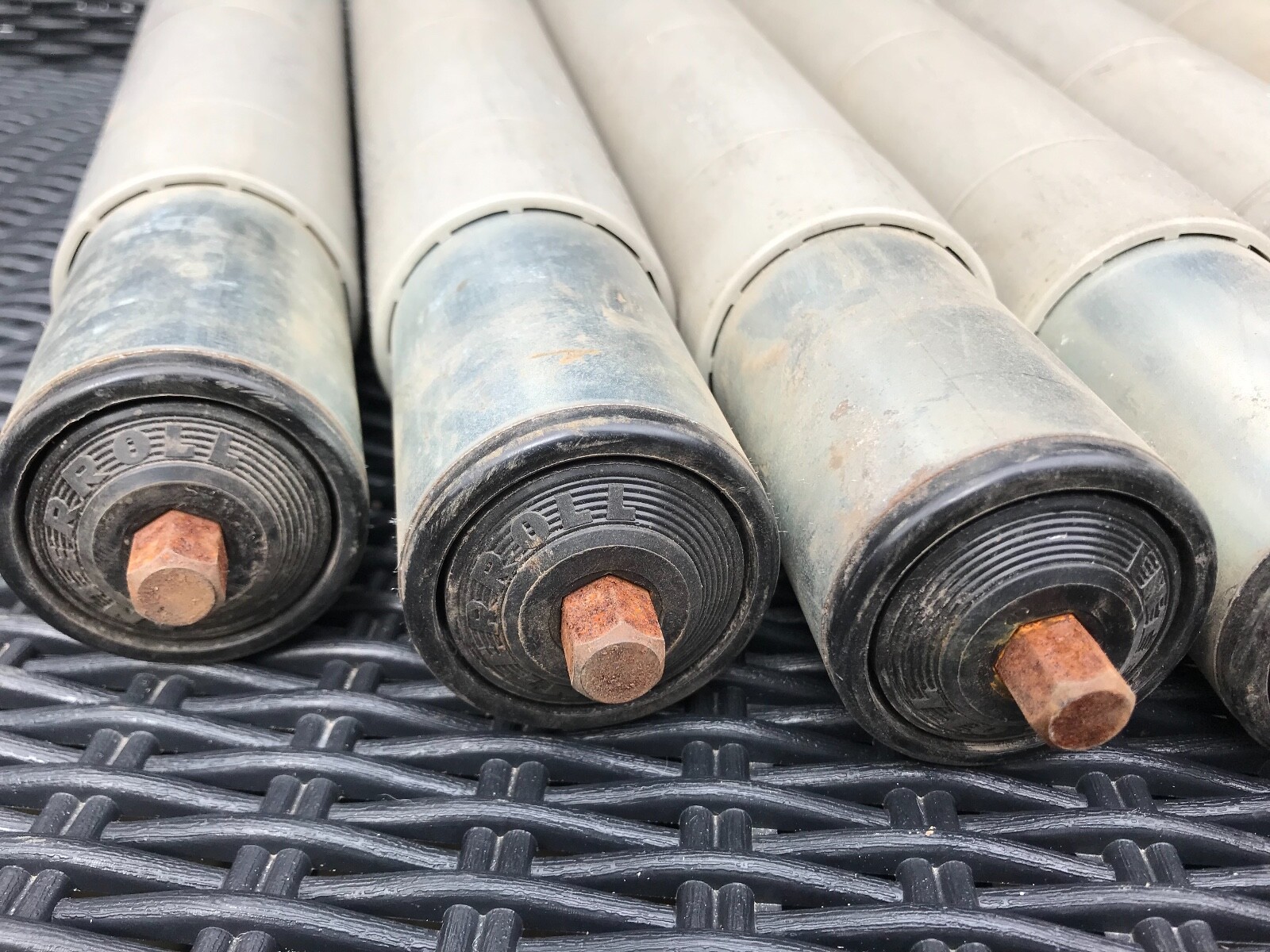 INTERROLL FIXED DRIVE CURVE ROLLERS X 6 ....SIZES IN PHOTOS STOCK K2876 ...