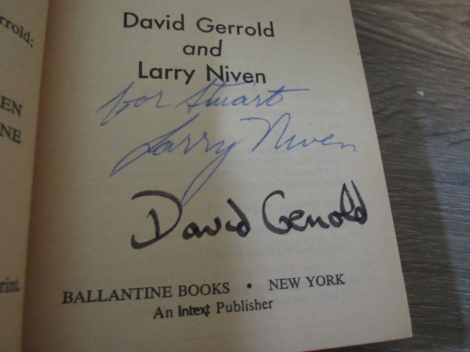 THE FLYING SORCERERS BY DAVID GERROLD & LARRY NIVEN PBO SIGNED BY BOTH ...