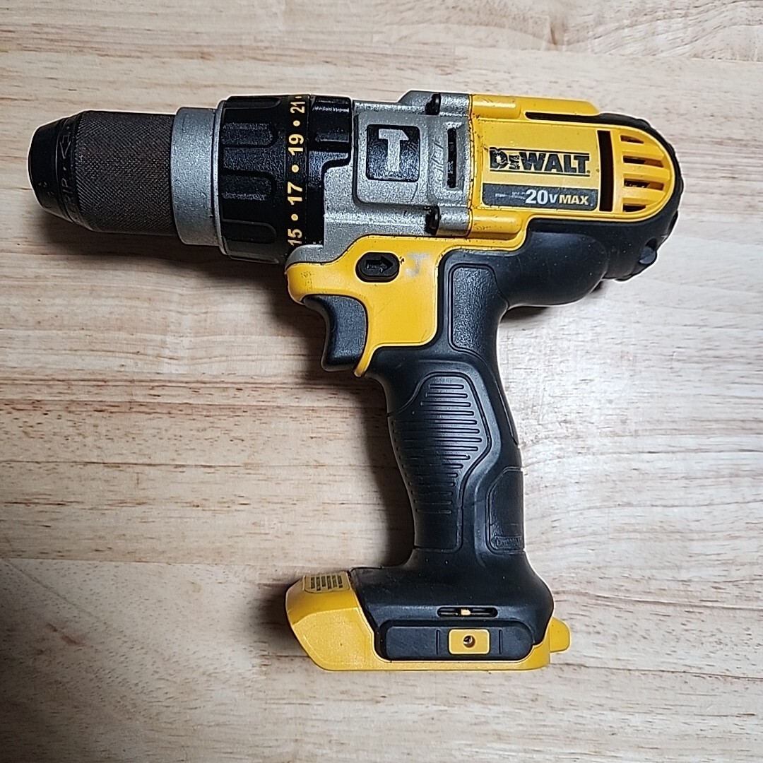 DeWalt DCD985 20V MAX 3-speed 1/2 in. Hammer Drill- Tool Only ...