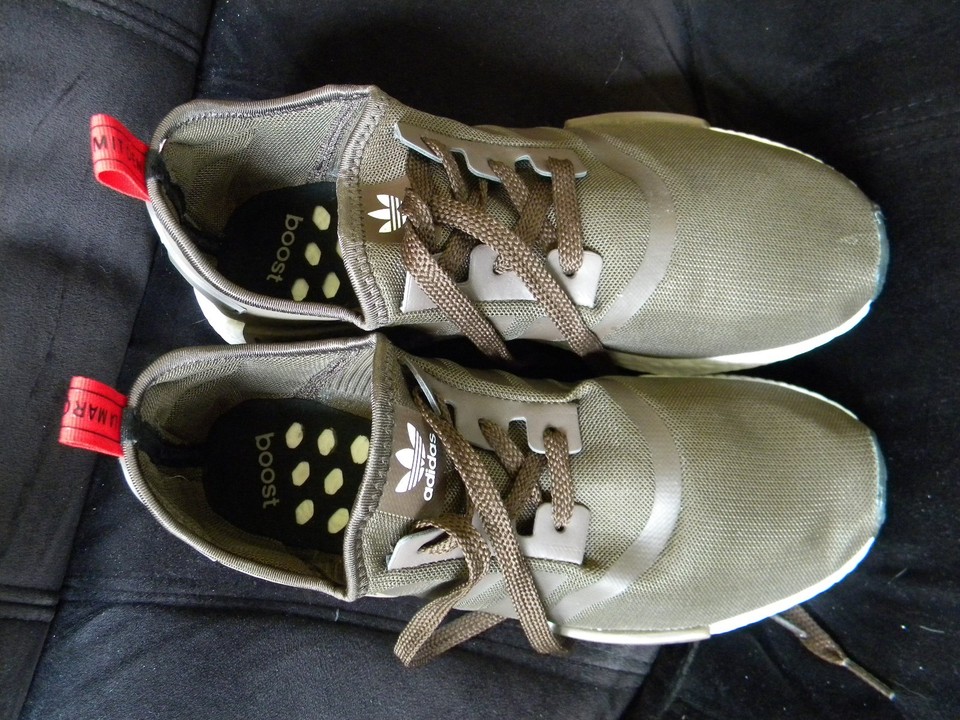 Adidas Die Weltmarke Mit Den 3 Streifen brown/red/white Athletic Shoes ...