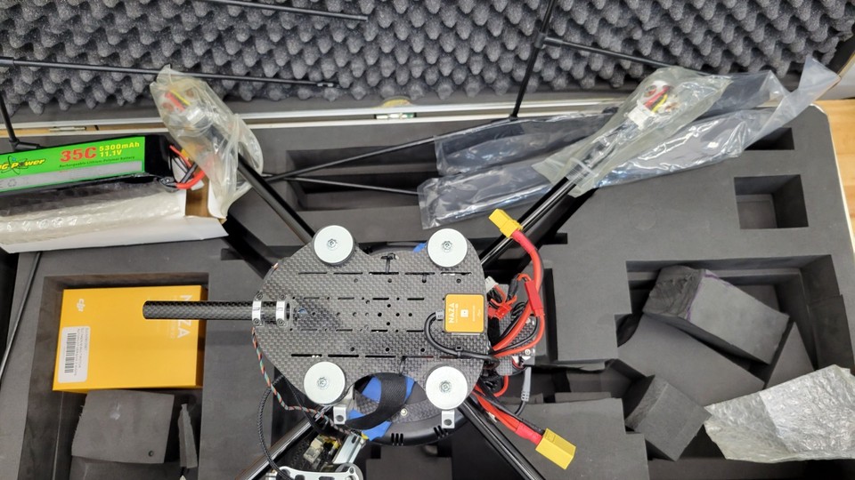 Turbo Ace X830-S Quad Flyer Quadcopter w/ Some Accessories and Case ...