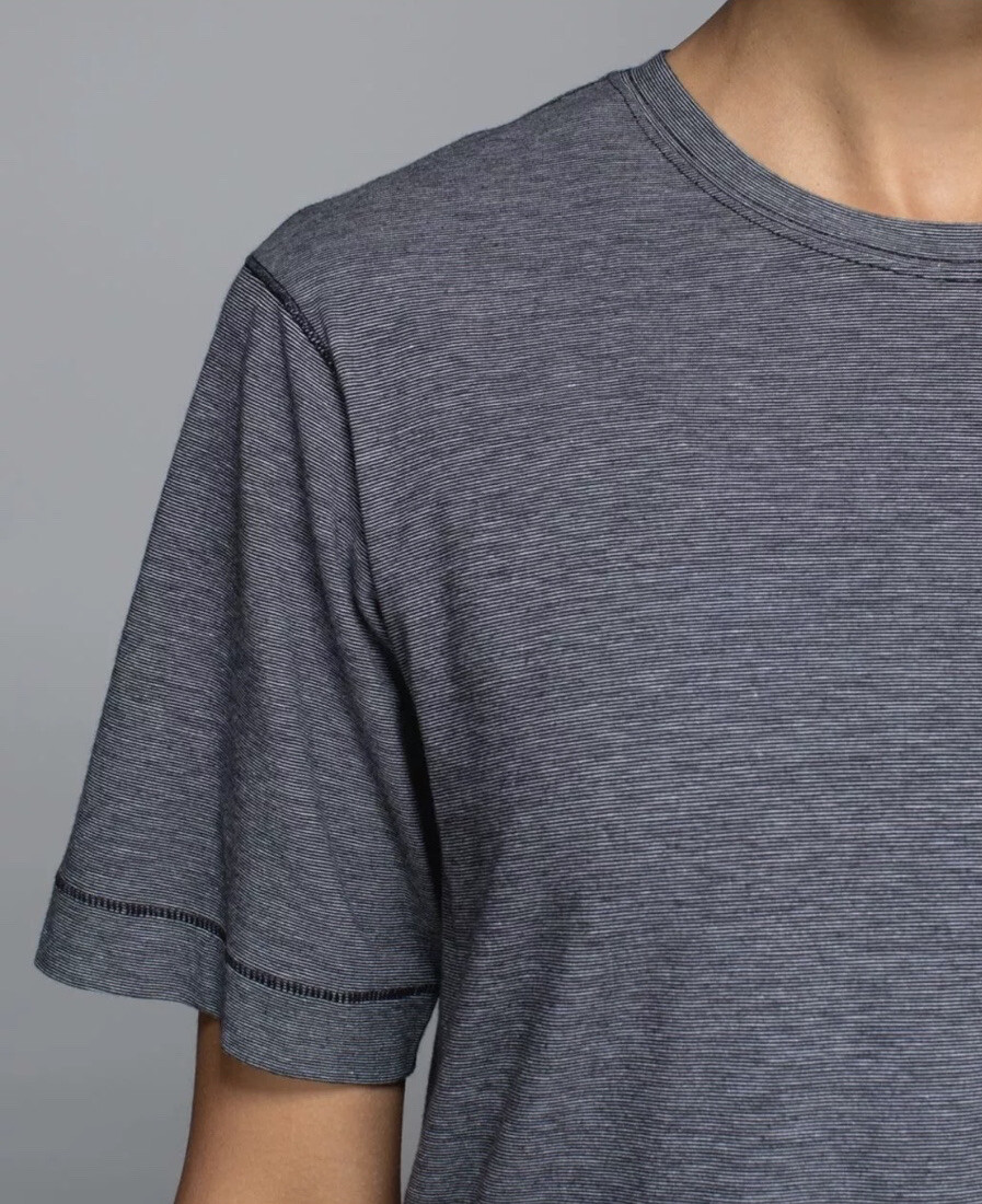 Lululemon Shirt Ruffle Bottom Size 6 - Gem