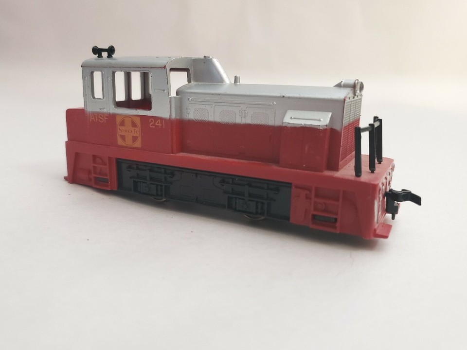 Vintage Tyco ATSF #241 Santa Fe Locomotive Switcher & Cars Gilbert ...
