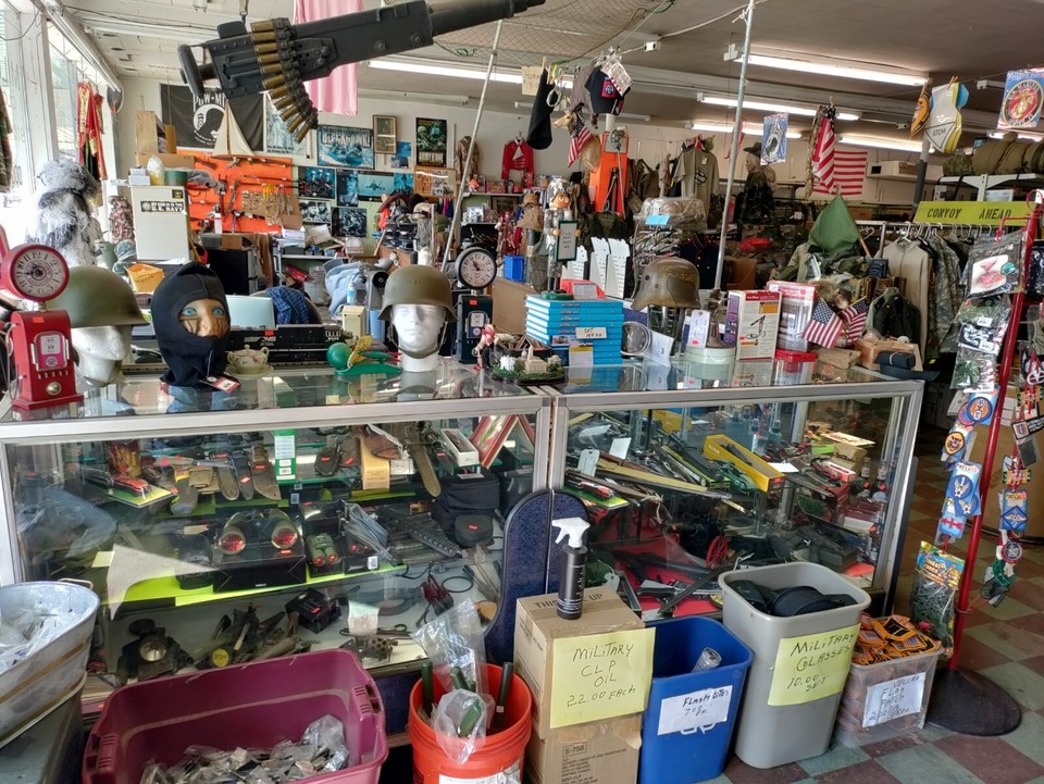 ONE-MILITARY SURPLUS KITCHEN M59 FIELD RANGE STOVE OVEN NO POTS,PANS Or ...