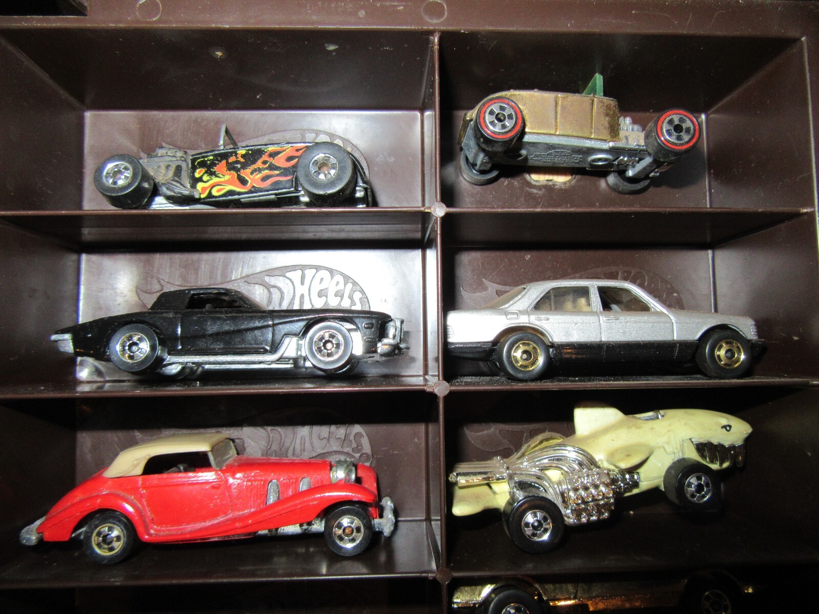 21 K/#2/VINTAGE HOT WHEEL LOT WITH VINTAGE CASE/16 CARS/1 RED LINE! | eBay