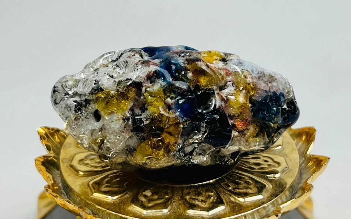 Rainbow Amulet