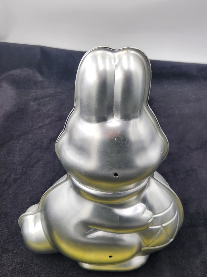Easter Bunny Rabbit Baking Cake Pan 3D Mold Wilton 1984 #502-3452 ...