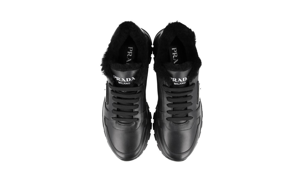 PRADA PRAX 01 SNEAKERS SHOES 2EE369 BLACK LEATHER FUR LINED PRADA PRAX 01 SNEAKERS SHOES 2EE369 BLACK LEATHER FUR LINED