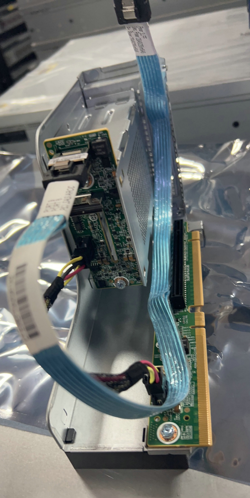 HPE DL380 Gen10 Riser 1x PCIe x16 e 2x SFF 867136 871819- 001 | eBay