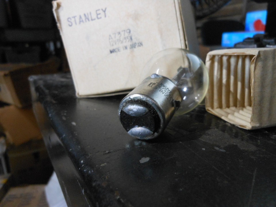 Vintage NOS Stanley 12V 35/35W Light Bulb Lamp Automobile Motorcycle ...