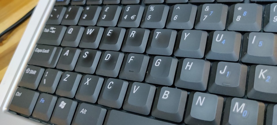 Dell Inspiron 630m 14" Laptop Intel Pentium 512MB RAM 128GB SSD Windows ...