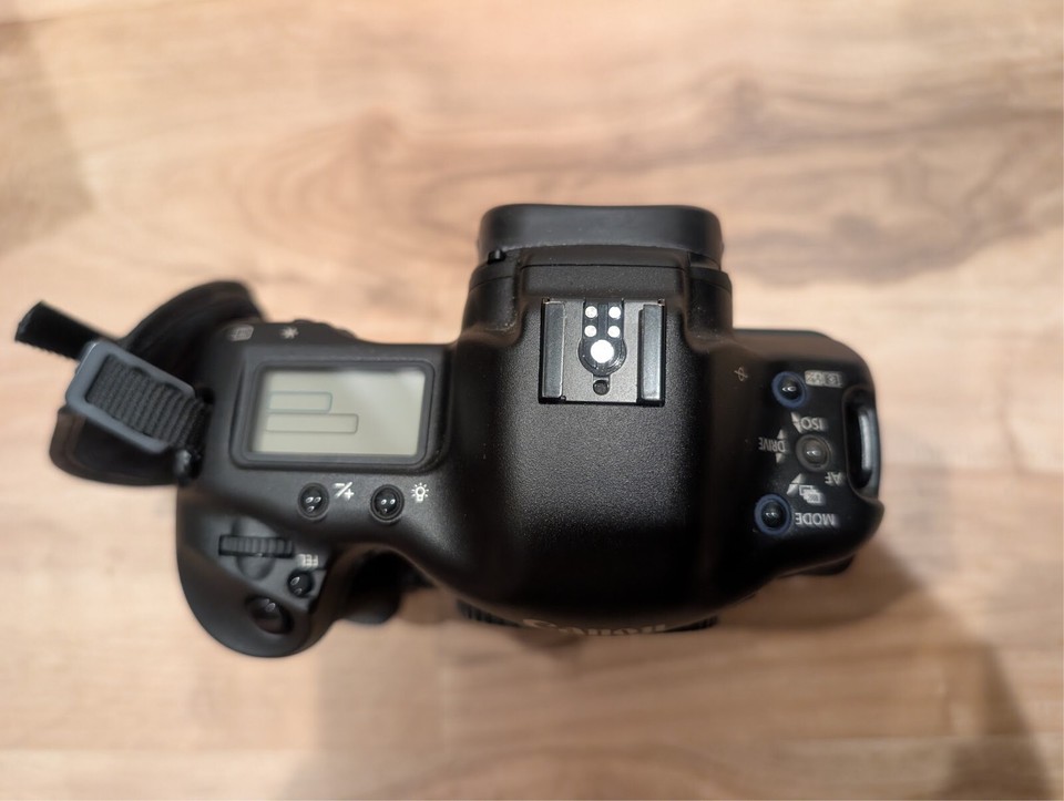 MINT 5K Clicks! Canon EOS 1Ds Mark I, Full Frame 11.1 MP DSLR Body Only ...